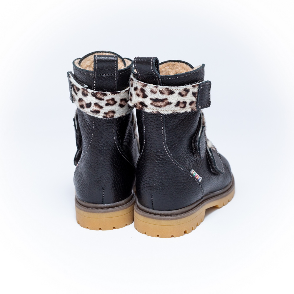 Natural leather baby girl boots model MIKAELA